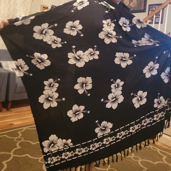 Dresses | Hawaiian Black And White Plumeria Flowers | Poshmark